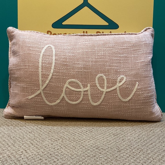 THRO By Marlo Lorenz | Accents | Thro By Marlo Lorenz Love Pillow ...